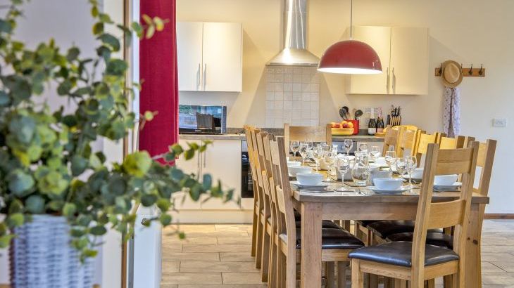 James's Parlour 5 Star with shared Indoor Swimming Pool, Whitchurch ...