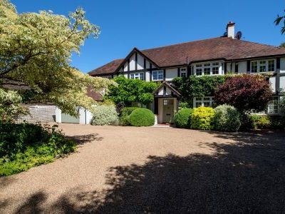 Holiday cottages and self catering accommodation in Surrey | Self ...